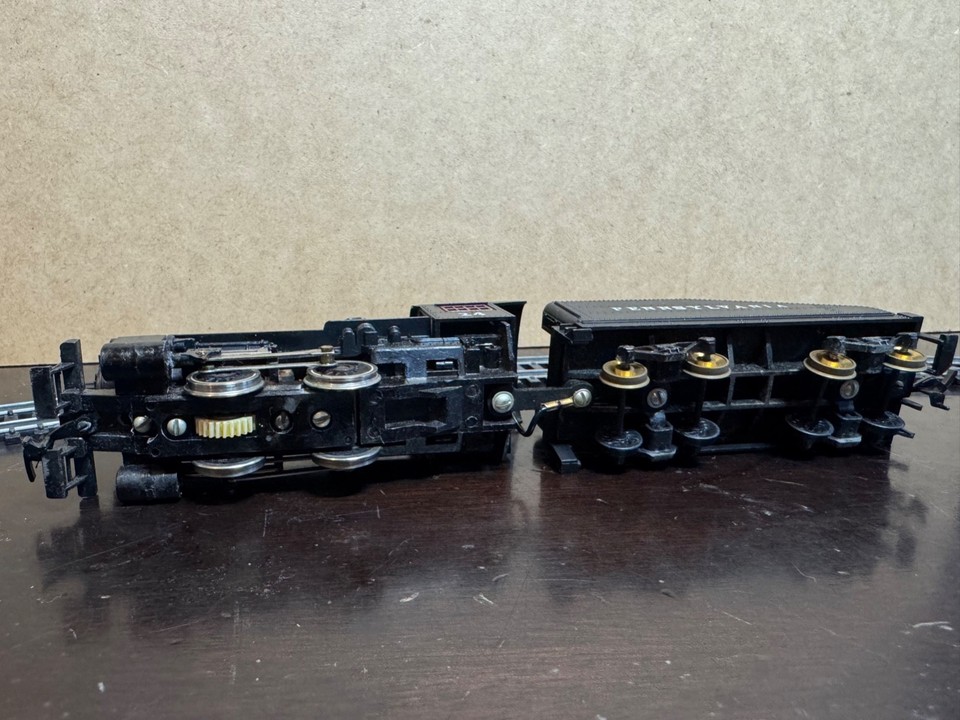 HO Scale Pennsylvania Railroad 0-4-0 Steam Locomotive #24 with Slope ...