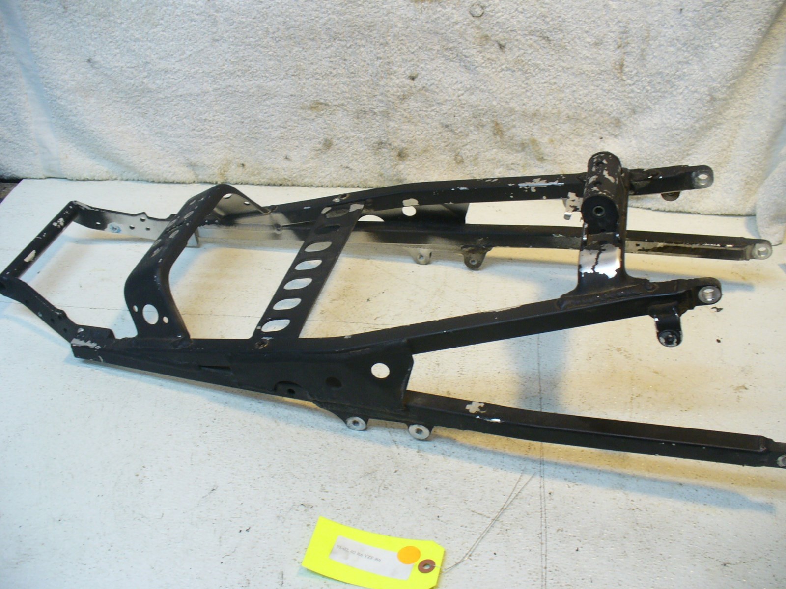 YAMAHA 01 02 YZFR6 R6 600 REAR BACK SUBFRAME SUB FRAME TAIL SECTION OEM ...