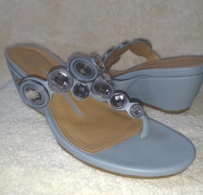 New Directions Freska Powder Blue Thong Sandals Wedge Faux Gems Size 7 ...