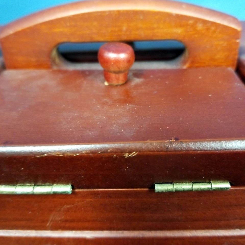Fold Out Vintage Singer Sewing Box with Thread Handle Accordion | eBay