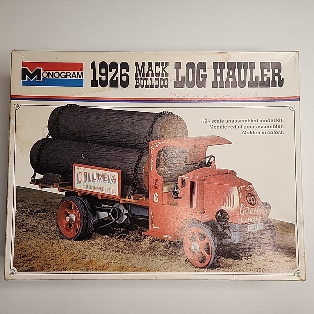 Monogram 1926 Mack Bulldog Log Hauler #2401 1/24... VINTAGE 1976 MFR ...
