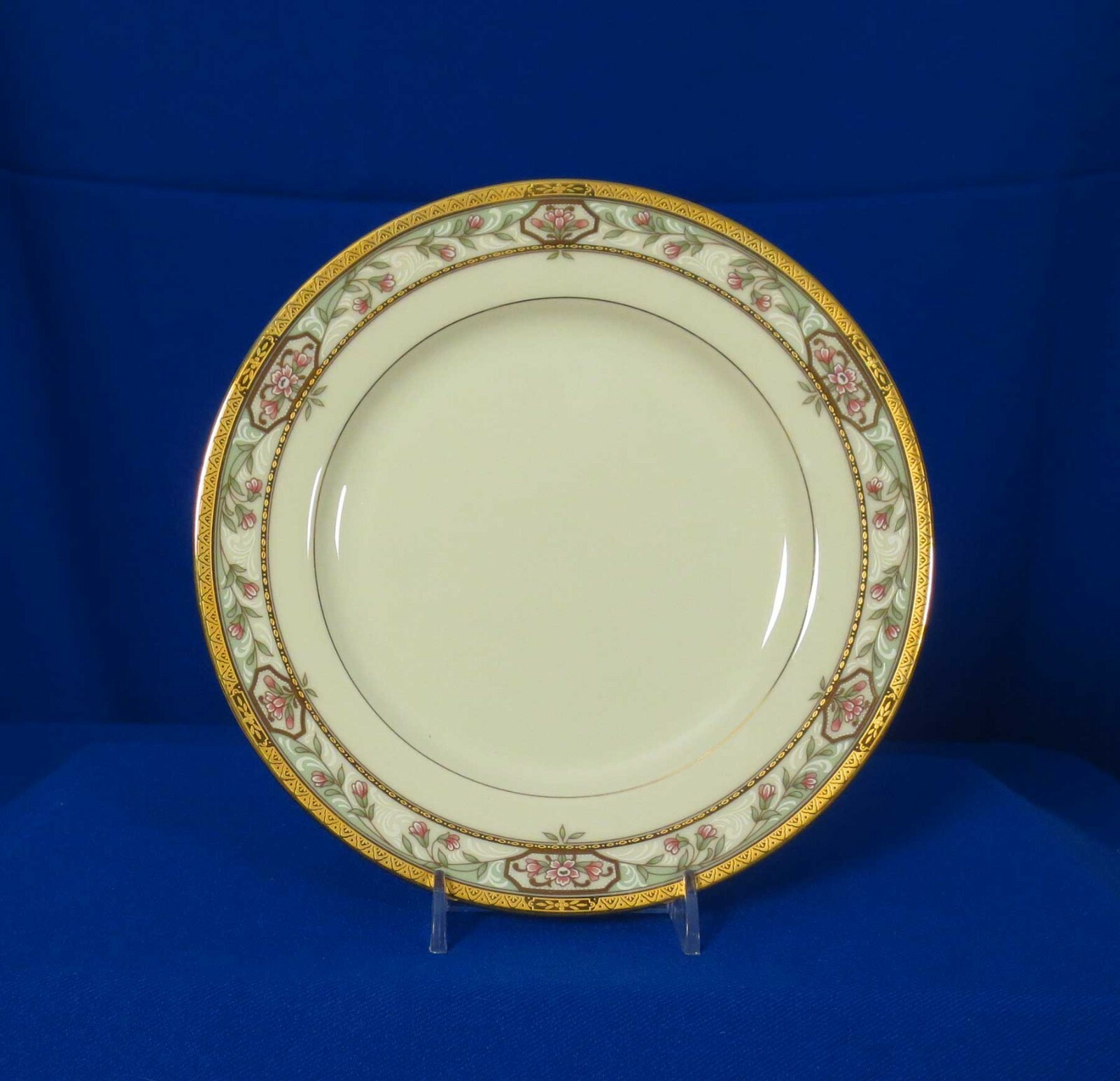 Mikasa Merrick Salad Plate L5517 Floral Garland among White Scrolls ...