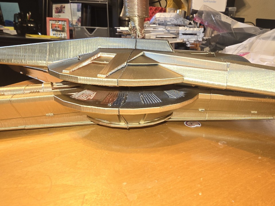 Modern BATTLESTAR GALACTICA Guardian Cylon Basestar 1/2000 Pro Built ...