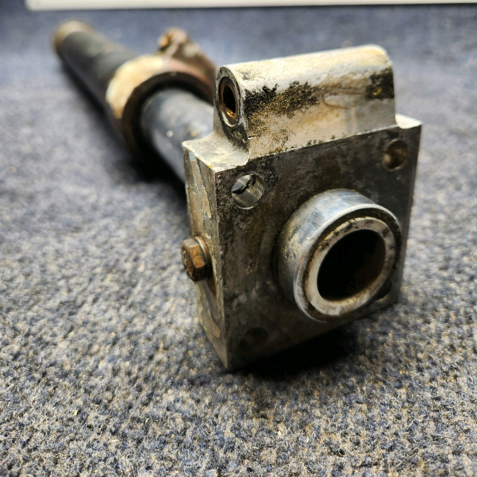 65010-003 | PIPER PA28-140 | NOSE WHEEL STRUT ASSY | eBay