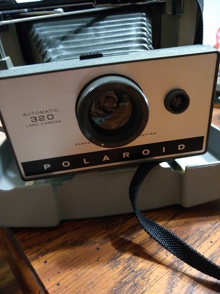 Vintage Polaroid Automatic Land Camera Model 320 with Case. not tested ...