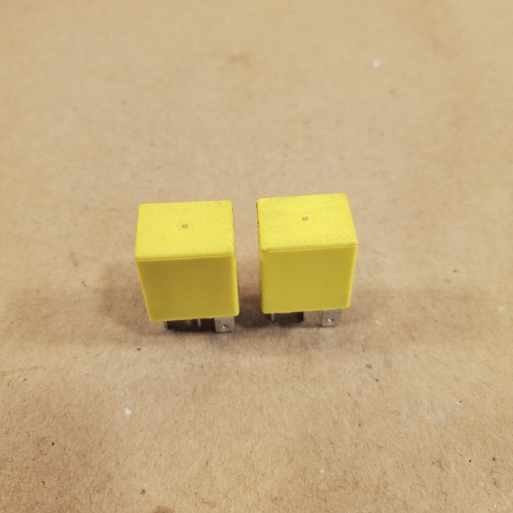 Relay Siemens V23073-b1005-x012 Ywb1000 Auto Electrical 60 Day for sale ...