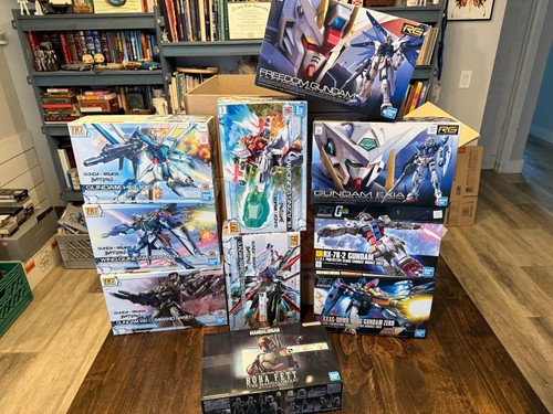 Gundam/Gunpla Bandai Scale Model Kits. 10 Bandai Kits. High Grade ...