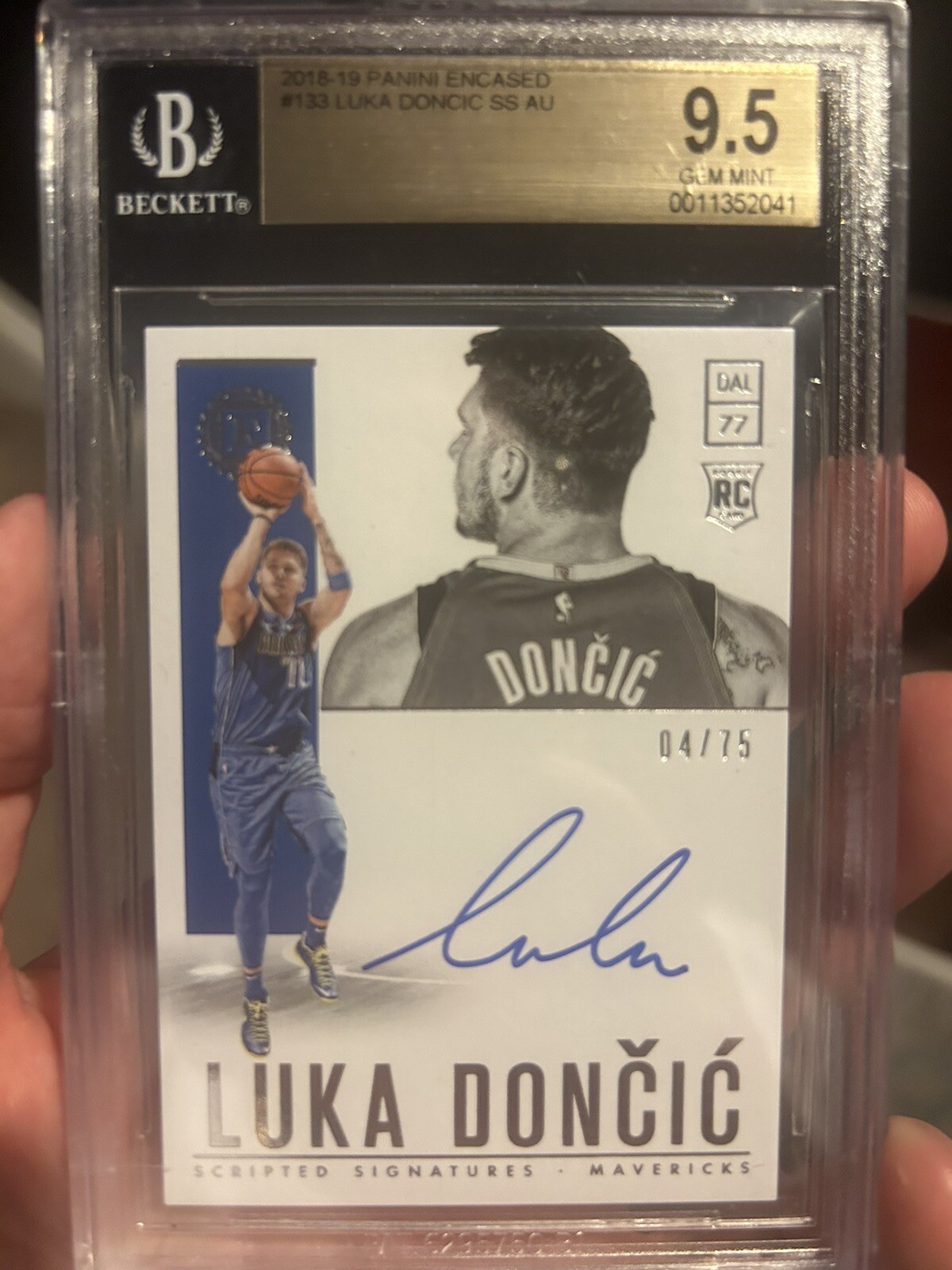 2018-19 Panini Encased Scripted Signatures Luka Doncic RC AUTO /75 BGS ...
