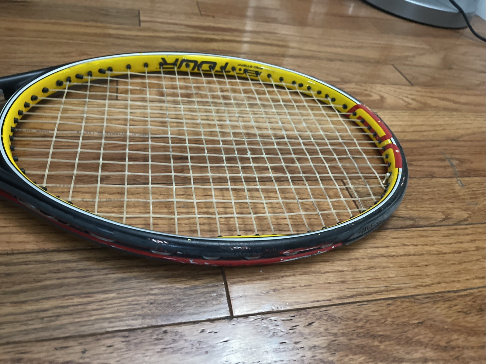 Wilson Pro Staff Tour 95 Hyper Carbon Federer’s Famous Tennis Racket 4 ...