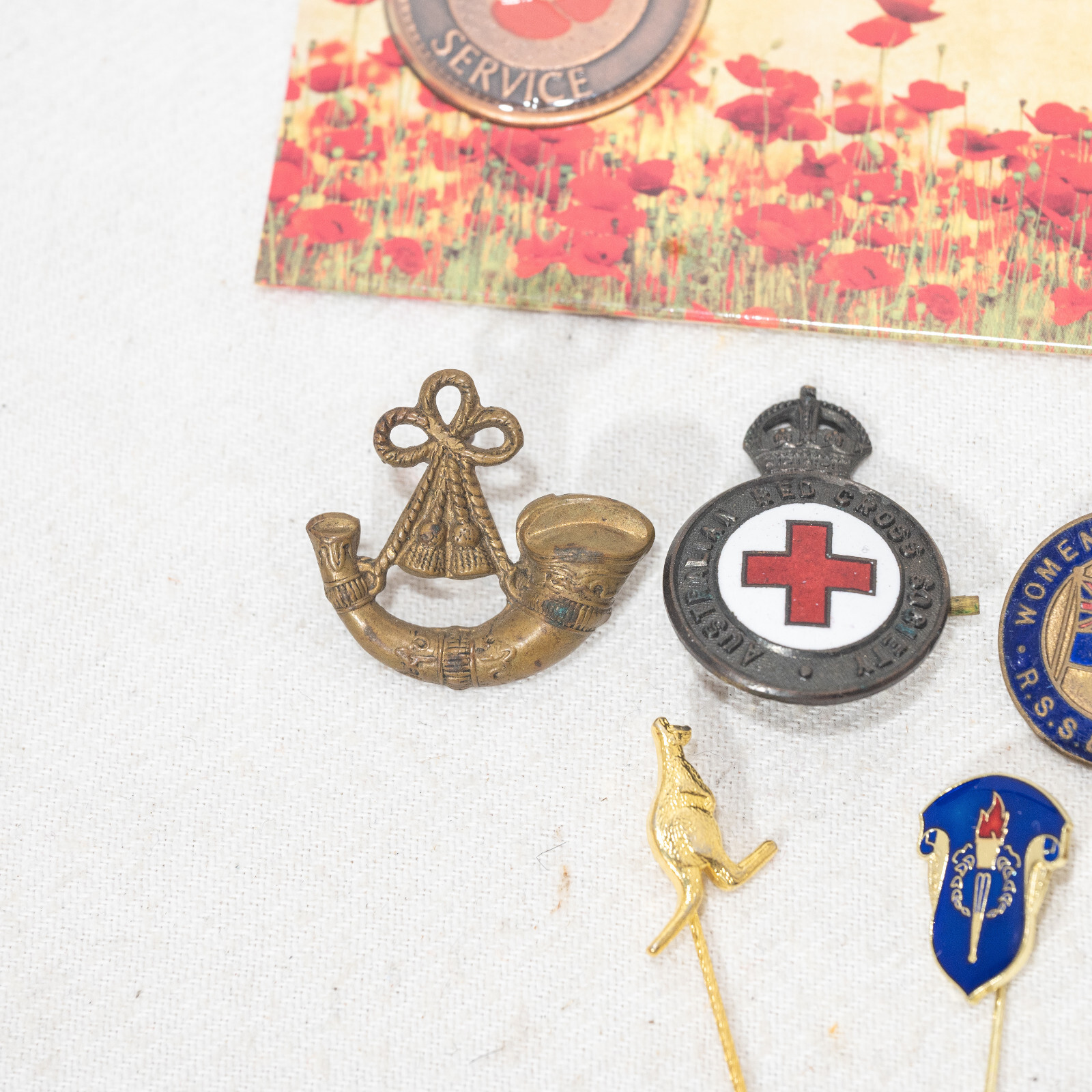 Lot of Anzac Remembrance Red Cross Badges Pin Coin Womens Auxiliary ...