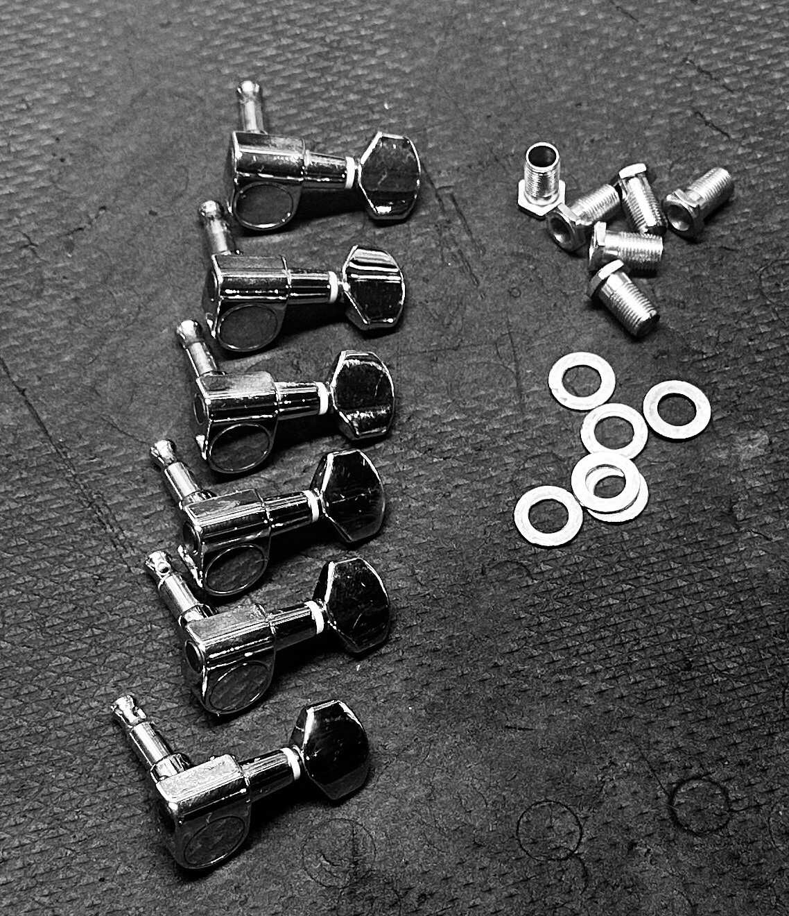 Genuine Fender Squier Ping Style 2 Prong Stratocaster Tuners Keys Set ...