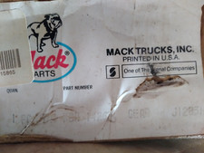 Mack Quadruplex 18 speed transmisson NOS stamped TRQ7220 for sale ...