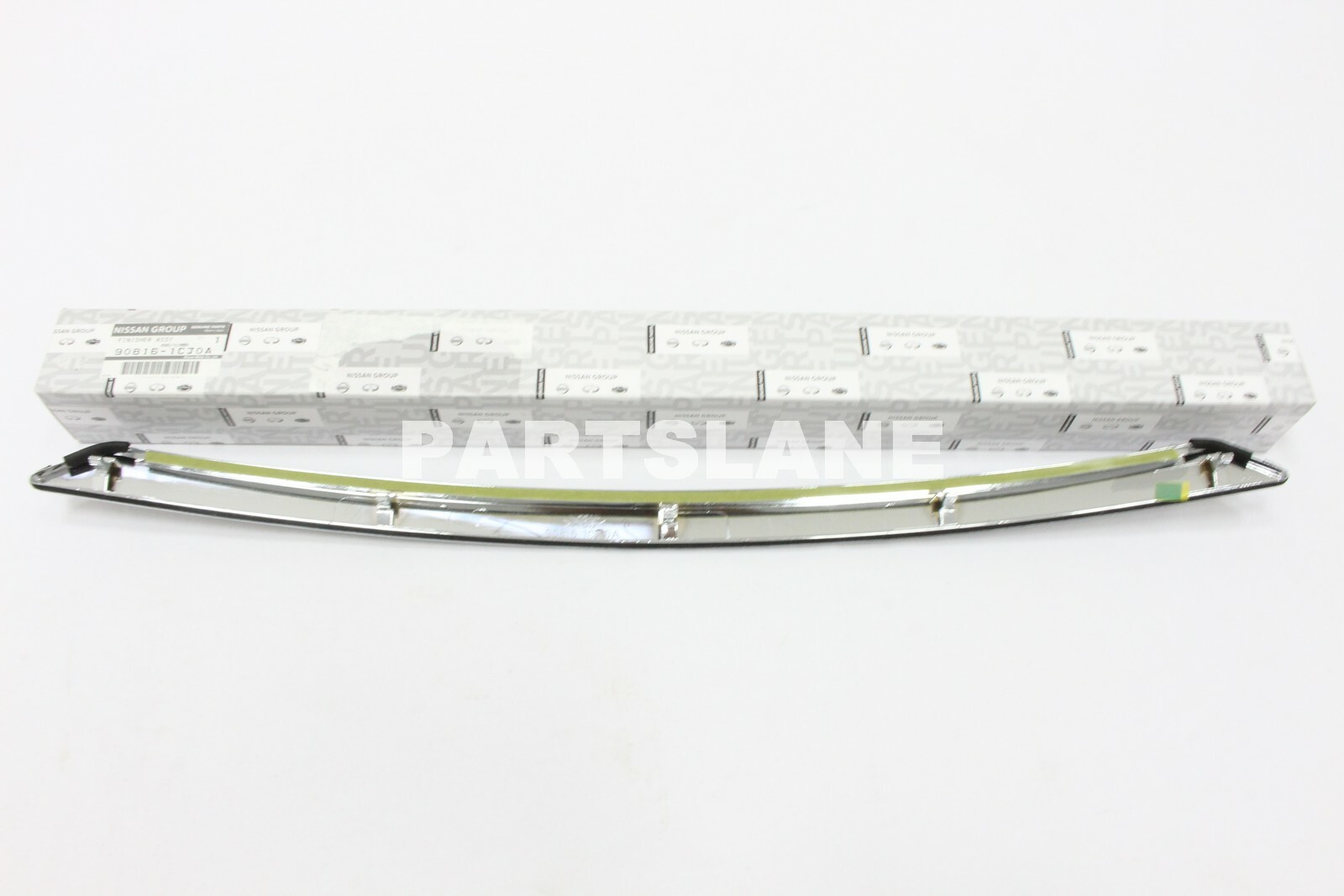 Infiniti QX70 FX37 FX50 FX35 OEM Genuine Center Back Door Finisher ...