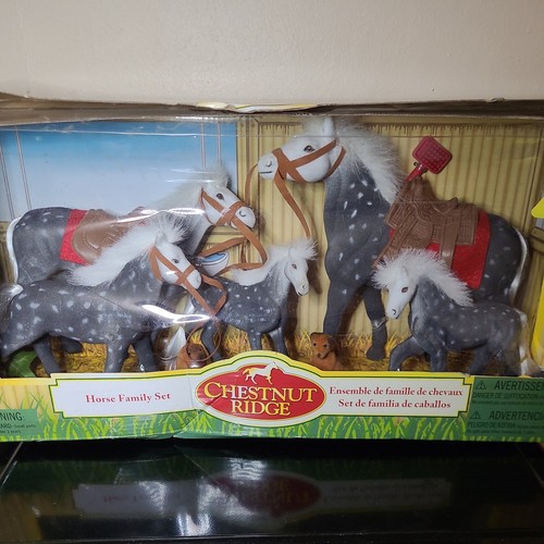 Chestnut Ridge 15 Piece Horse Family 2012 Toys R Us Trophy Collection ...