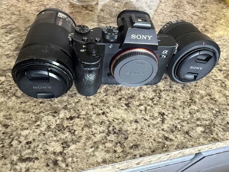Sony Alpha A7iii with 28-70 3.5-5.6 Kit lens and 55-210 4.5-6.3 lens | eBay