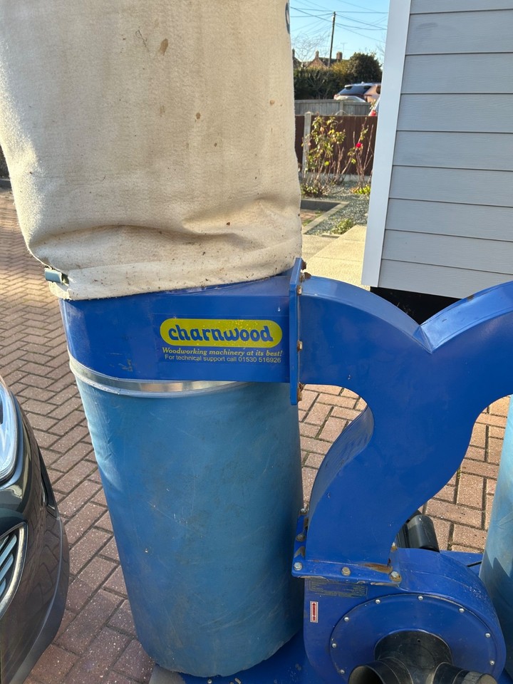 Charnwood W692 woodworking double bag dust & chip extractor, single ...