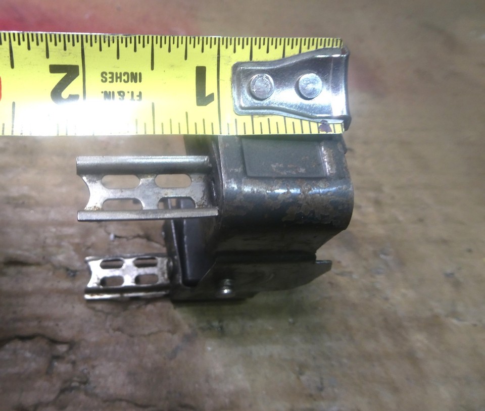 Lionel prewar Vintage steam chest/guides part for 1684-1654-1655-1688 ...