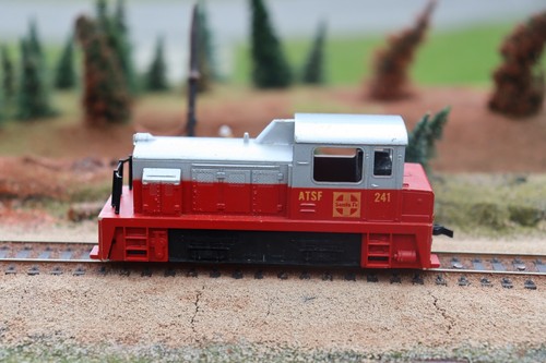 Tyco ATSF Santa Fe Diesel Yard Switcher Locomotive HO Scale | eBay