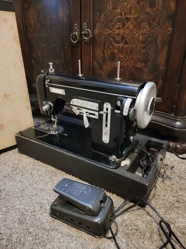 Vintage SEWMORE Model 900 Zig-Zag Portable Sewing Machine w/Floor Pedal ...
