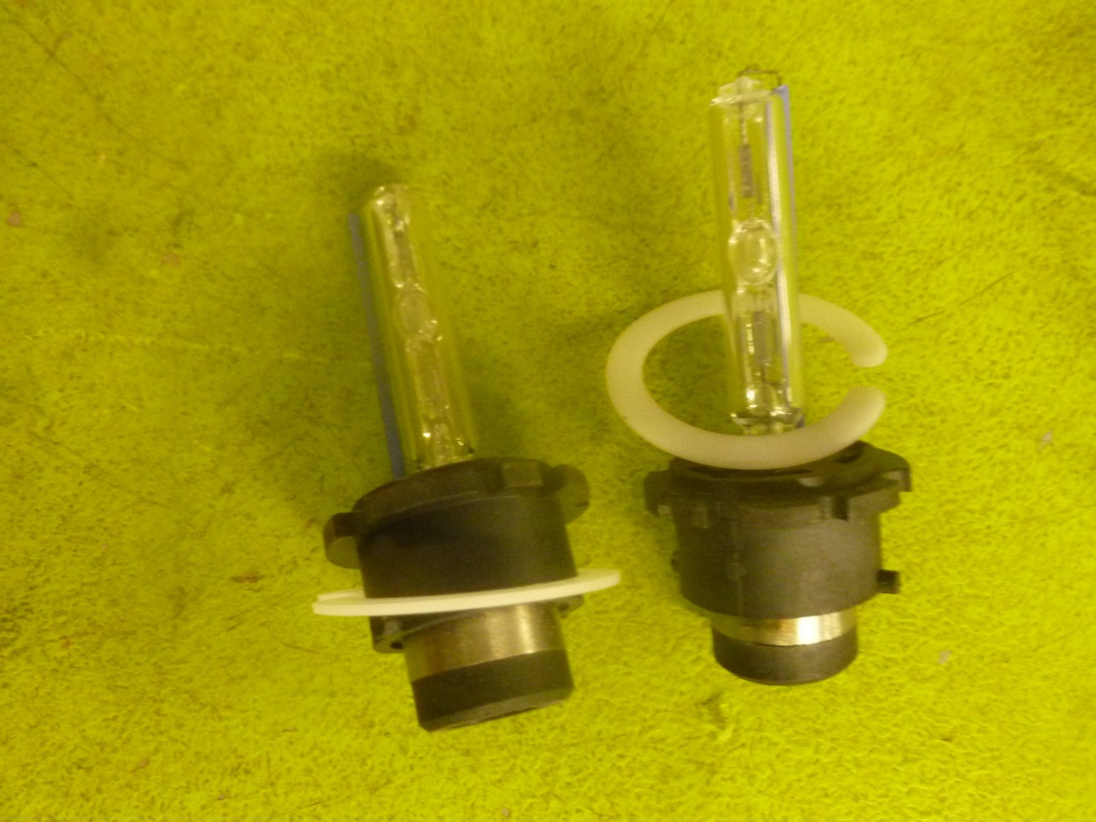 2PCS D4S D4R HID Xenon Bulbs 8000K Ultra Replaces Stock 4300K ...