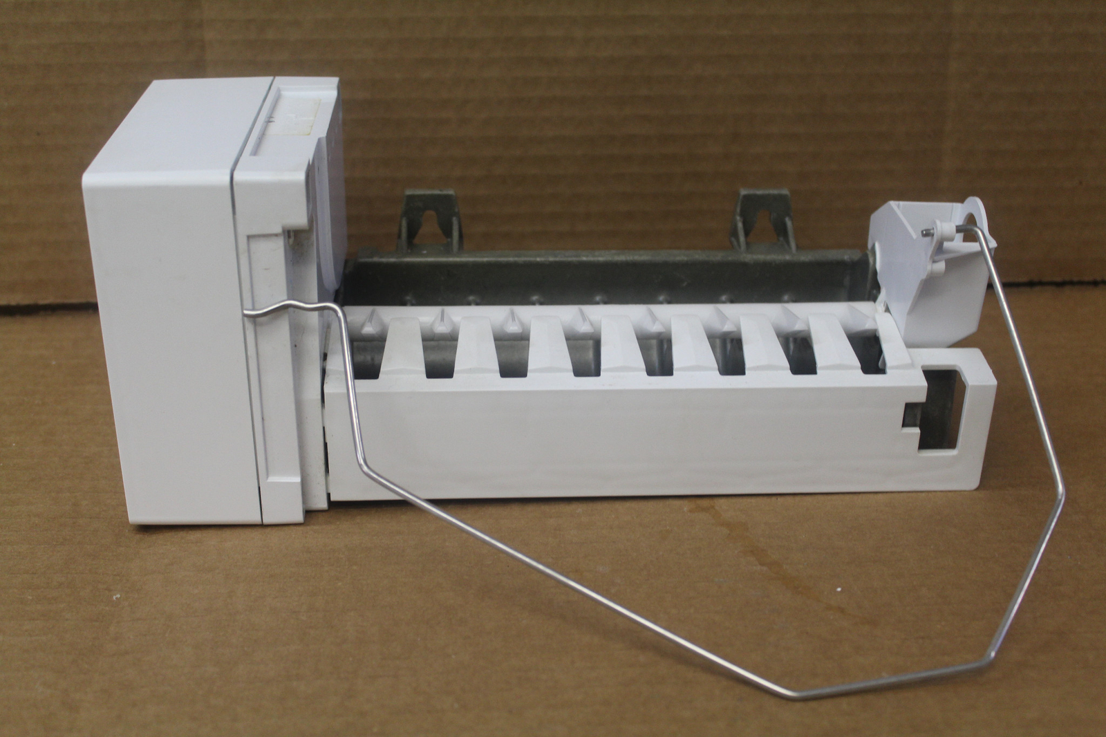 Whirlpool Refrigerator Ice Maker Assembly Part # 4211173 4317943 | eBay