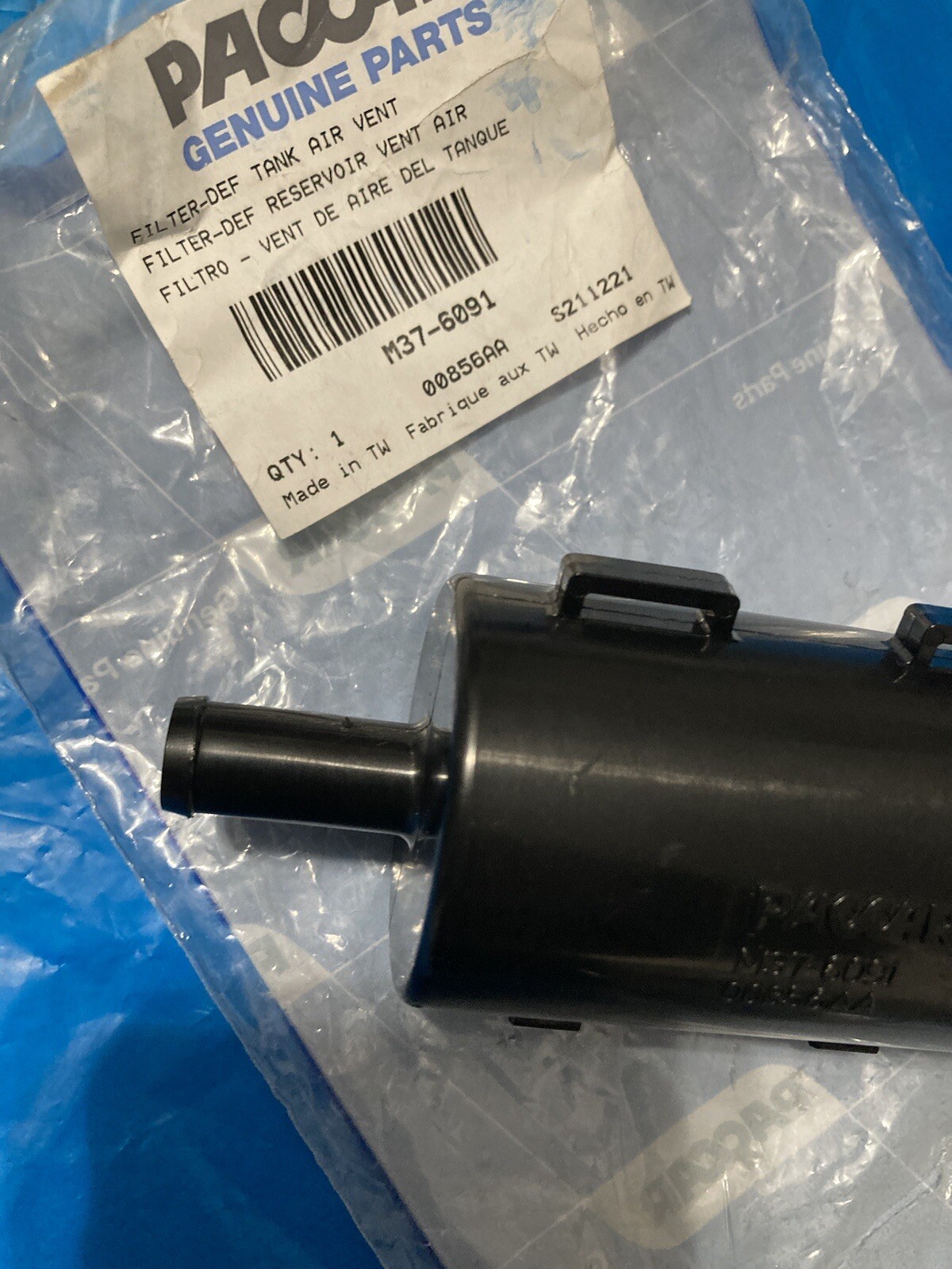 Paccar M37-6091 Air Tank Vent Filter for sale online | eBay