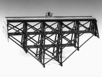 EH7244-O: NG 81' Curved/Straight Trestle Kit (Four Bent 4 Leg) - On3 ...