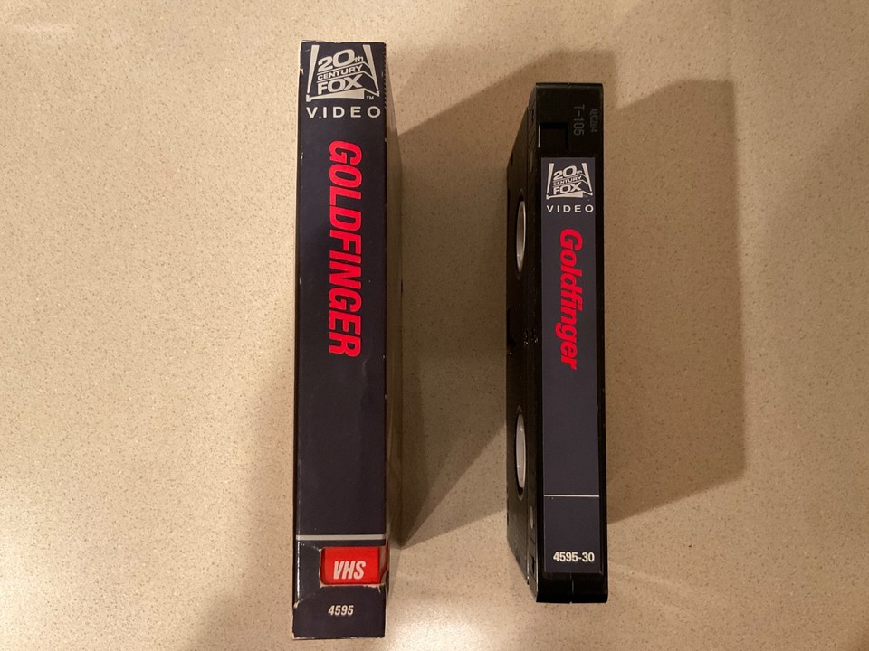 Goldfinger (VHS, 1982, 20th Century Fox Drawer Box) Sean Connery, Gert ...