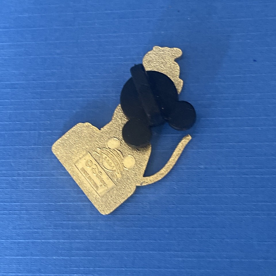 Disney DLRP 2004 Barbershop Quartet Pluto Singing Dapper Dan Pin | eBay