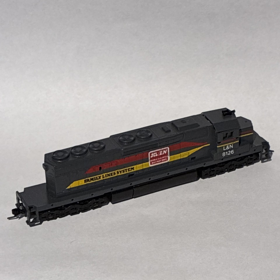 Family Lines SD40-2 Locomotive by Con-Cor. N Scale in Original Box | eBay