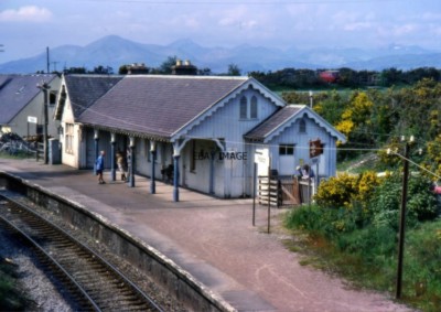 PHOTO PLOCKTON RAILWAY STATION IN JUNE 1983 | eBay UK