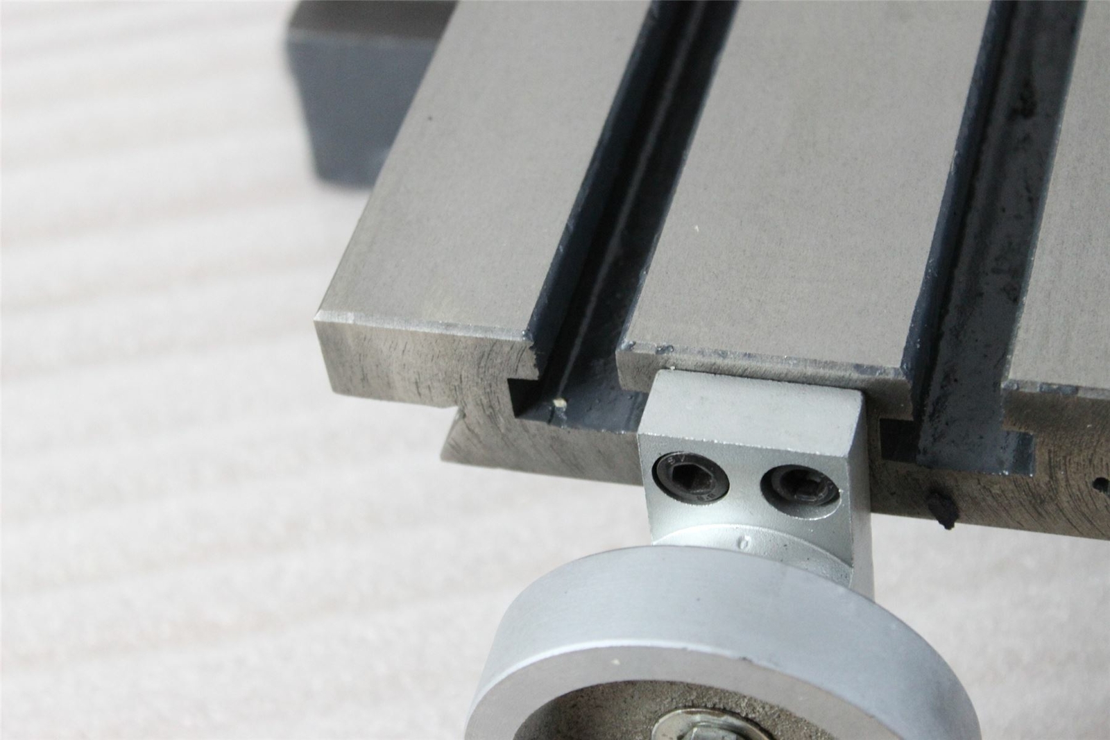 40218722 Cross Milling Machine Compound 2 Axis 4 Ways Working Table ...