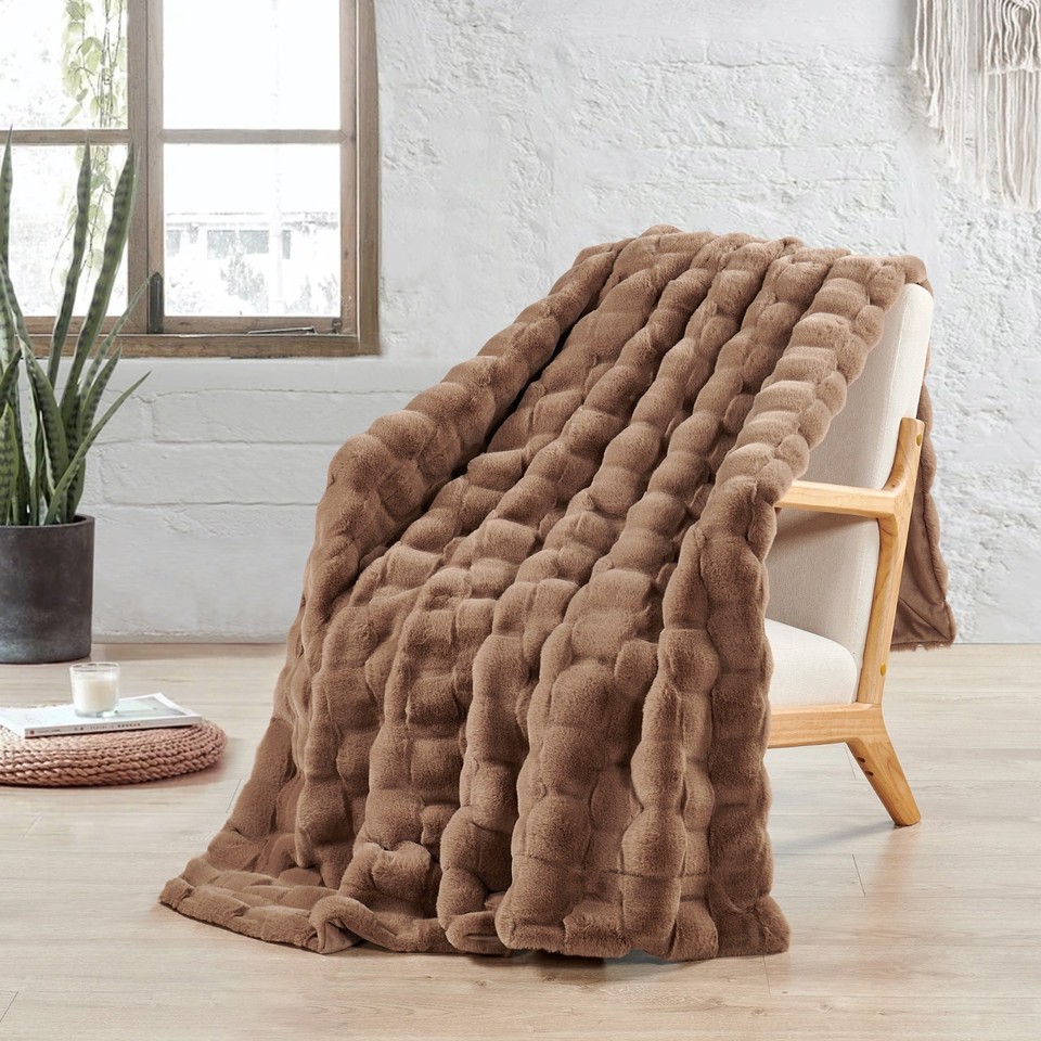 Brick Faux Fur Throw Blanket Luxurious Soft Reversible Micromink ...
