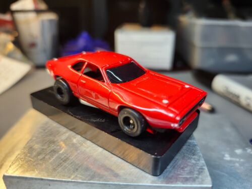 NEW RED ROAD RUNNER BODY ON A NEW BULLDOG SRT CHASSIS HO SLOT CAR | eBay
