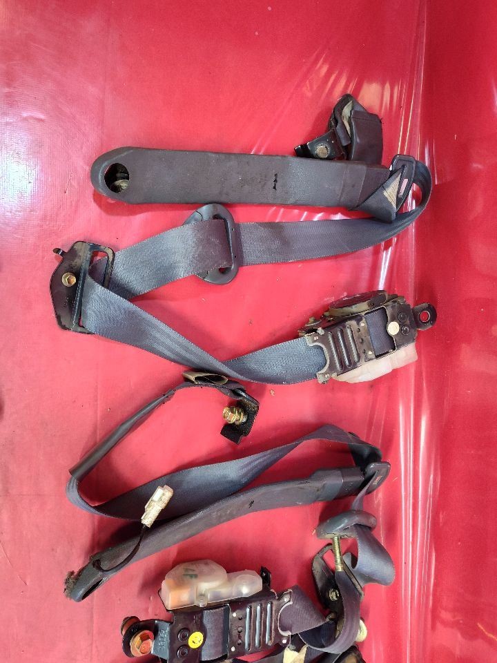 1994 1995 Toyota 4Runner Front / Rear Seat Belt Buckle FULL SET Color ...