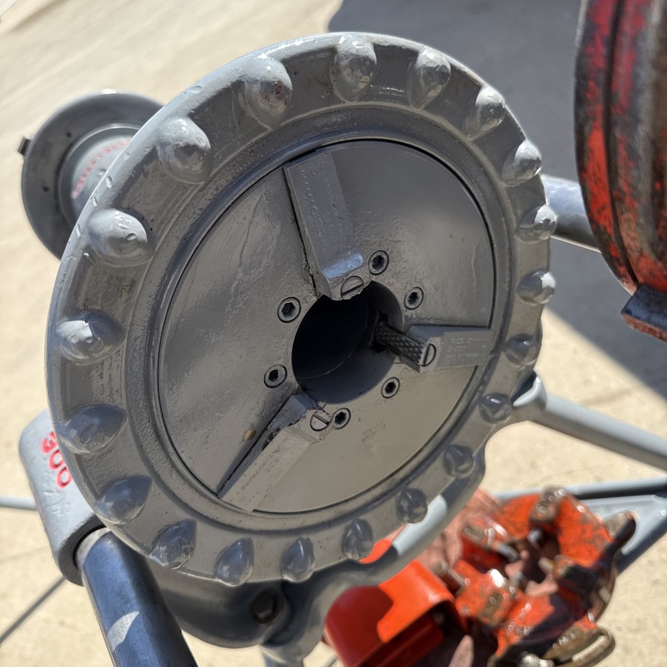 Ridgid 300 Pipe Threader 1/2"-2" Threading Machine 2 Dies Tripod (ter3 ...