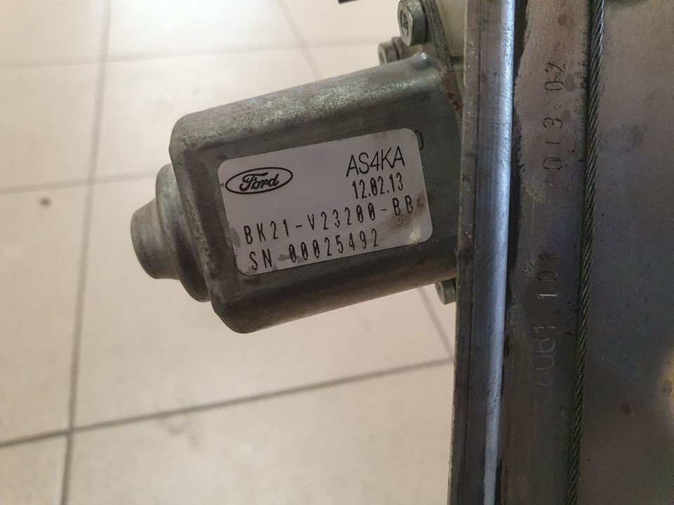 Ford Transit Custom 2013 Right front door electric window regulator ...