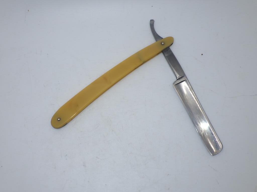 King Mfg Extra Good Straight Razor Indiana PA Yellow Handle King's NICE ...