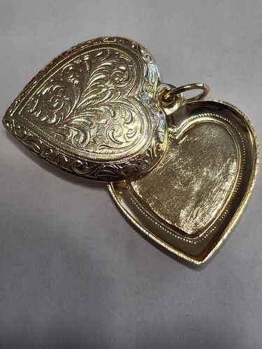6 Vintage Goldtone 1" Asst Heart Lockets Charm Pendant Enameled Exoxal ...
