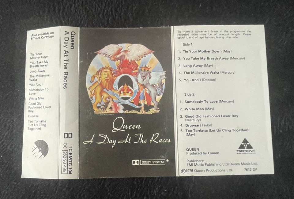 Queen A Day At The Races Cassette Tape Album 1976 - Original Issue Blue ...