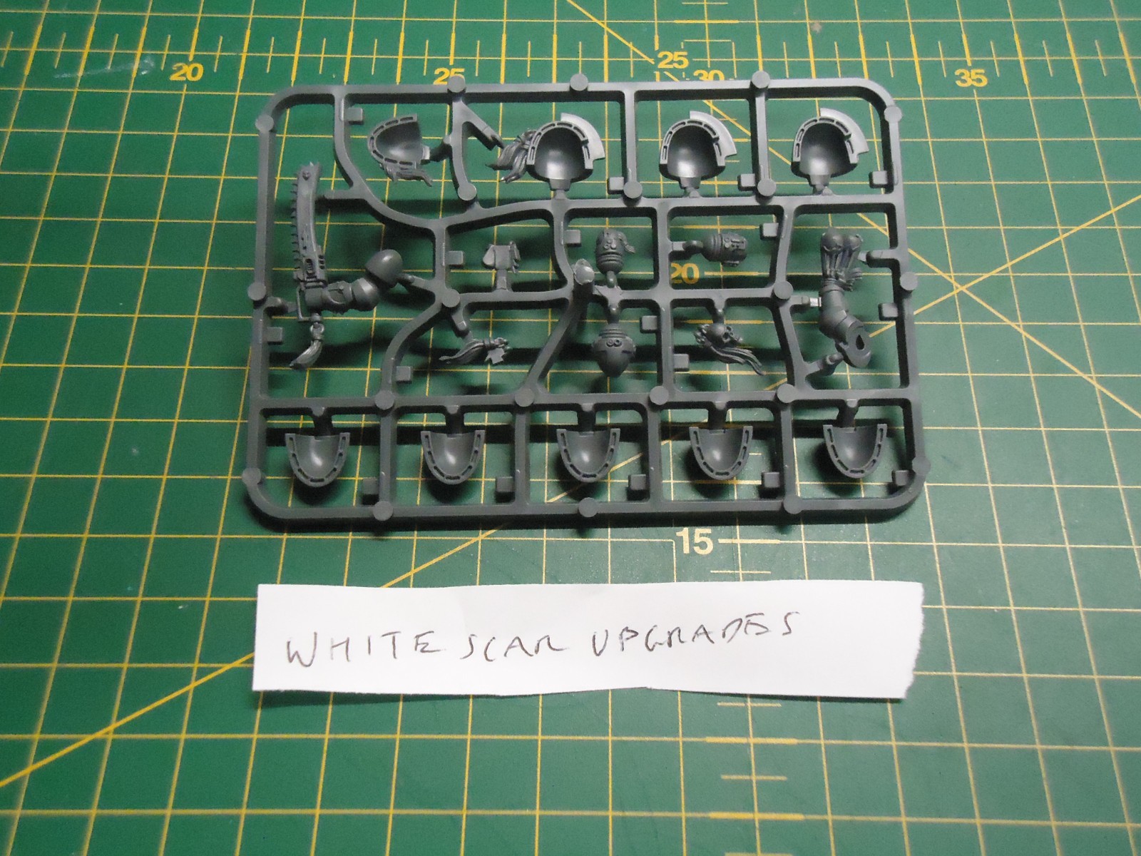 Warhammer 40K Space Marine White Scars upgrades unused on sprue | eBay UK