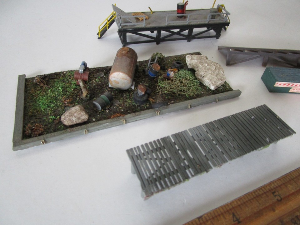 HO 1/87 Scale Pro Built Weathered Platform Detail Building Lot For ...