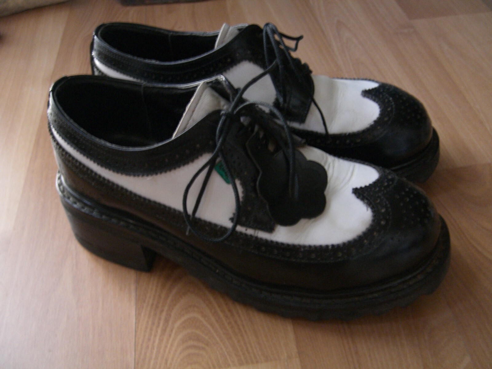 1990s vintage Kicker's Black/white chunky spectator S… - Gem