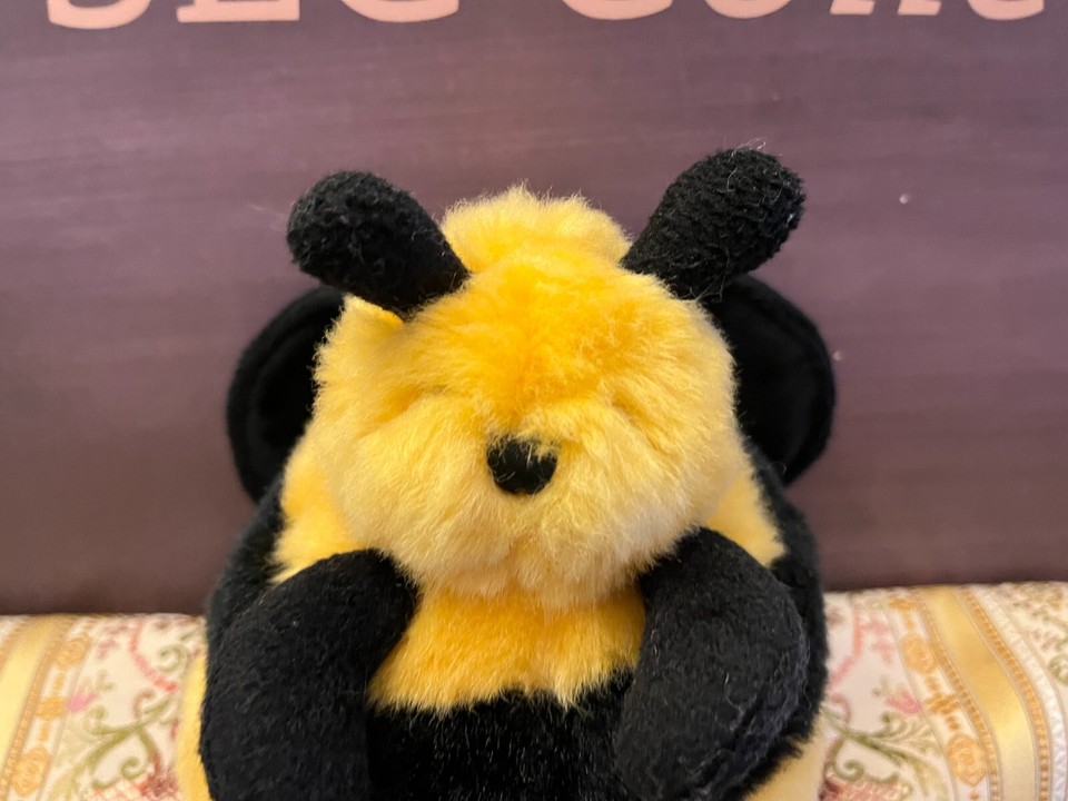 Unipak Plumpee 10” BUMBLE BEE Plush Pot Belly Sitting Black Yellow EUC ...