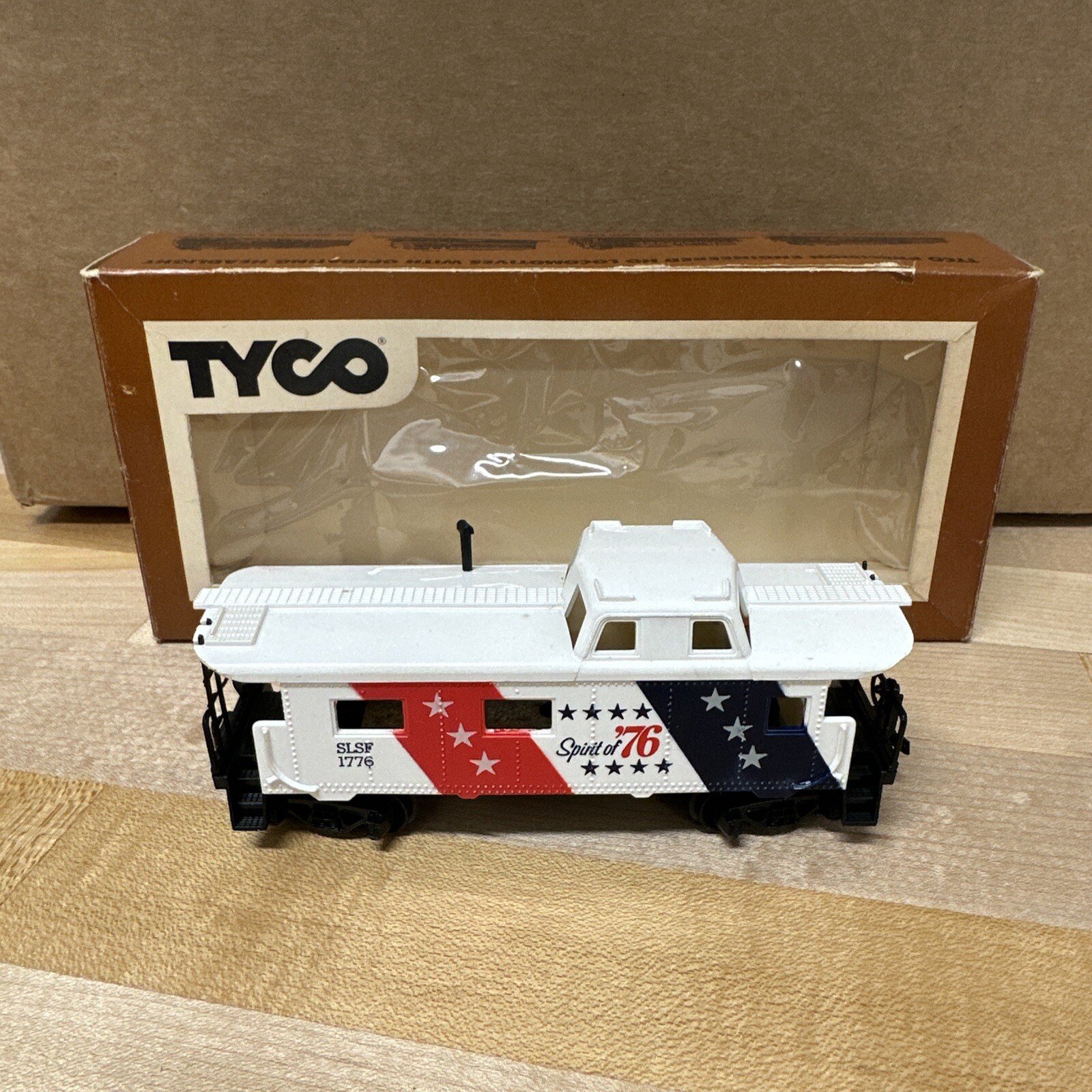 Tyco 8 Wheel Caboose 327X HO Scale Spirit of 76 1776 Bicentennial w ...