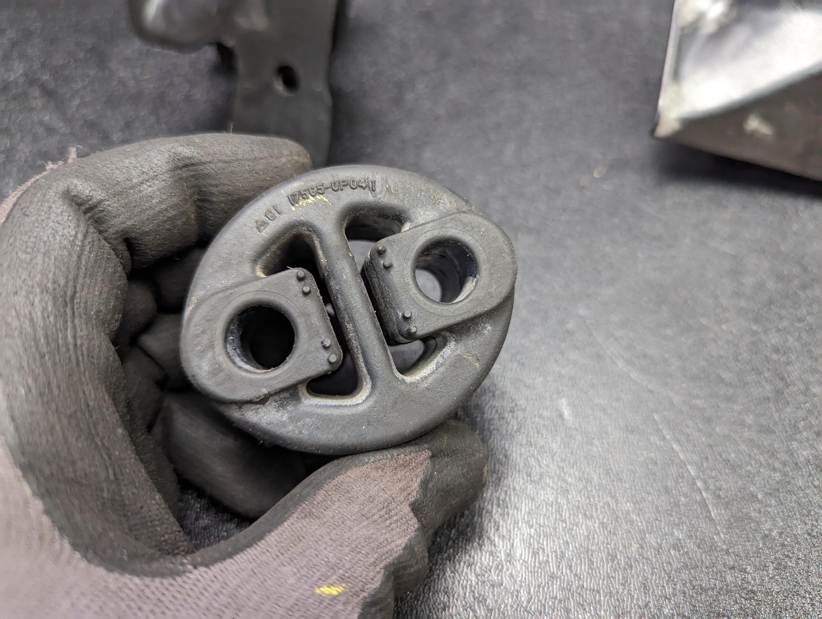 2019-2022 Toyota RAV4 3PC Exhaust Muffler Hangers 2021 | 17565-0P041 | OE