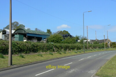Photo 6x4 Unstone Farm Dronfield Alongside the former main road from ...