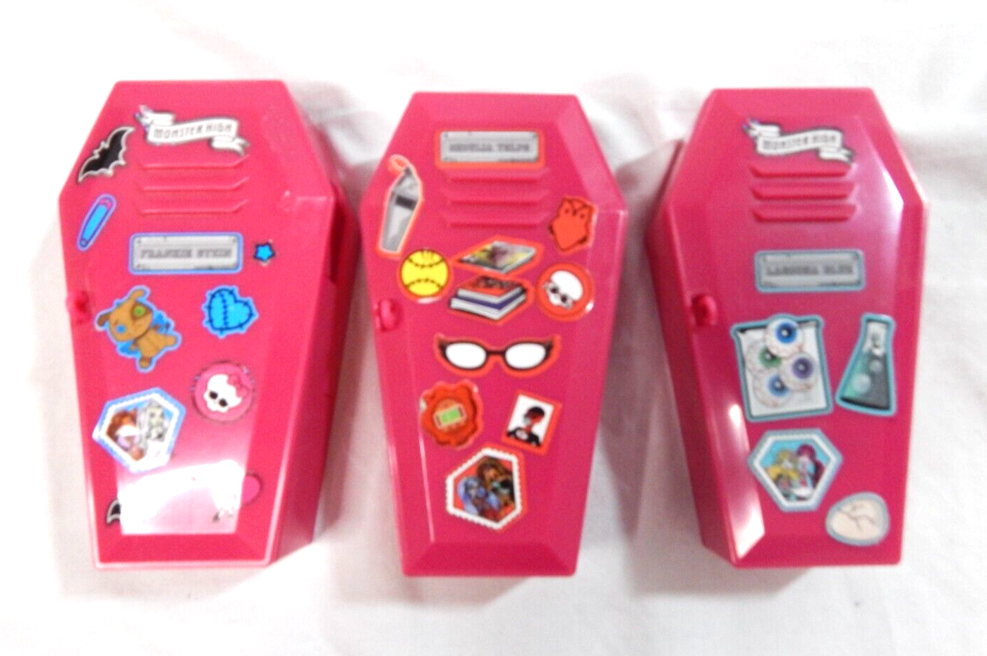 Monster High High School Freestanding Classroom 5" Pink Lockers Set of ...