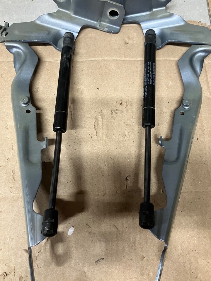 genuine volvo xc60 hood hinges L R PAIR 2010-17 w/struts | eBay
