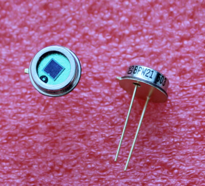1pcs BPW21 Silicon Photodiode for the visible spectral range DIP-2 | eBay